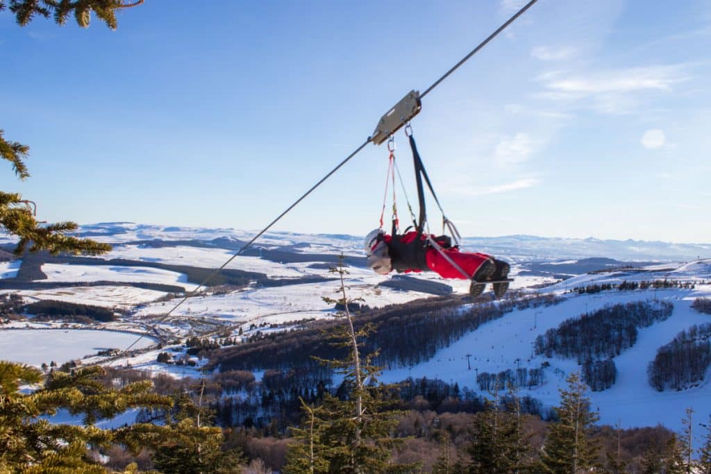 Tyrolienne Super Besse - Une expérience unique de vol en montagne